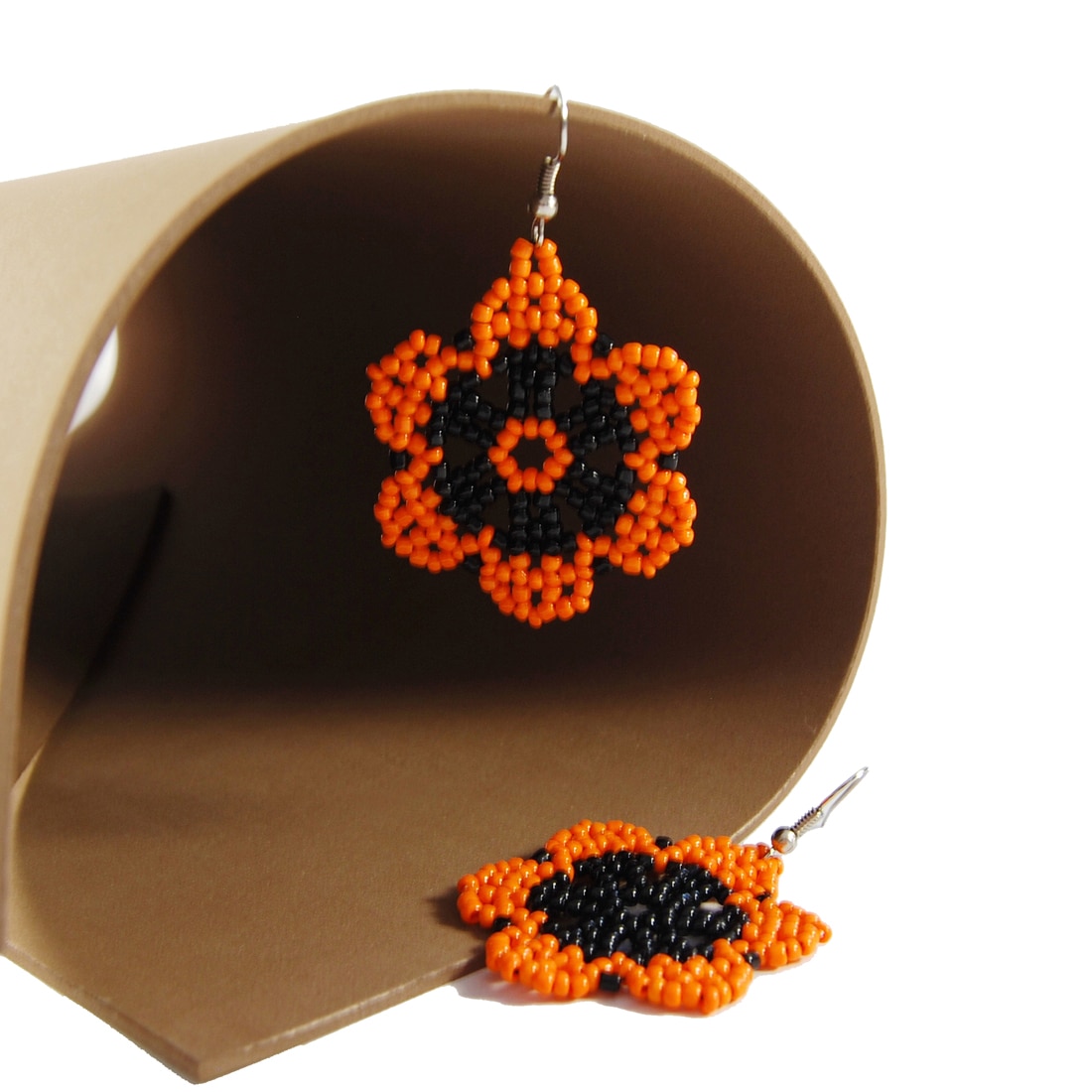Cercei flori din margele portocalii handmade CatE - eMAG.ro