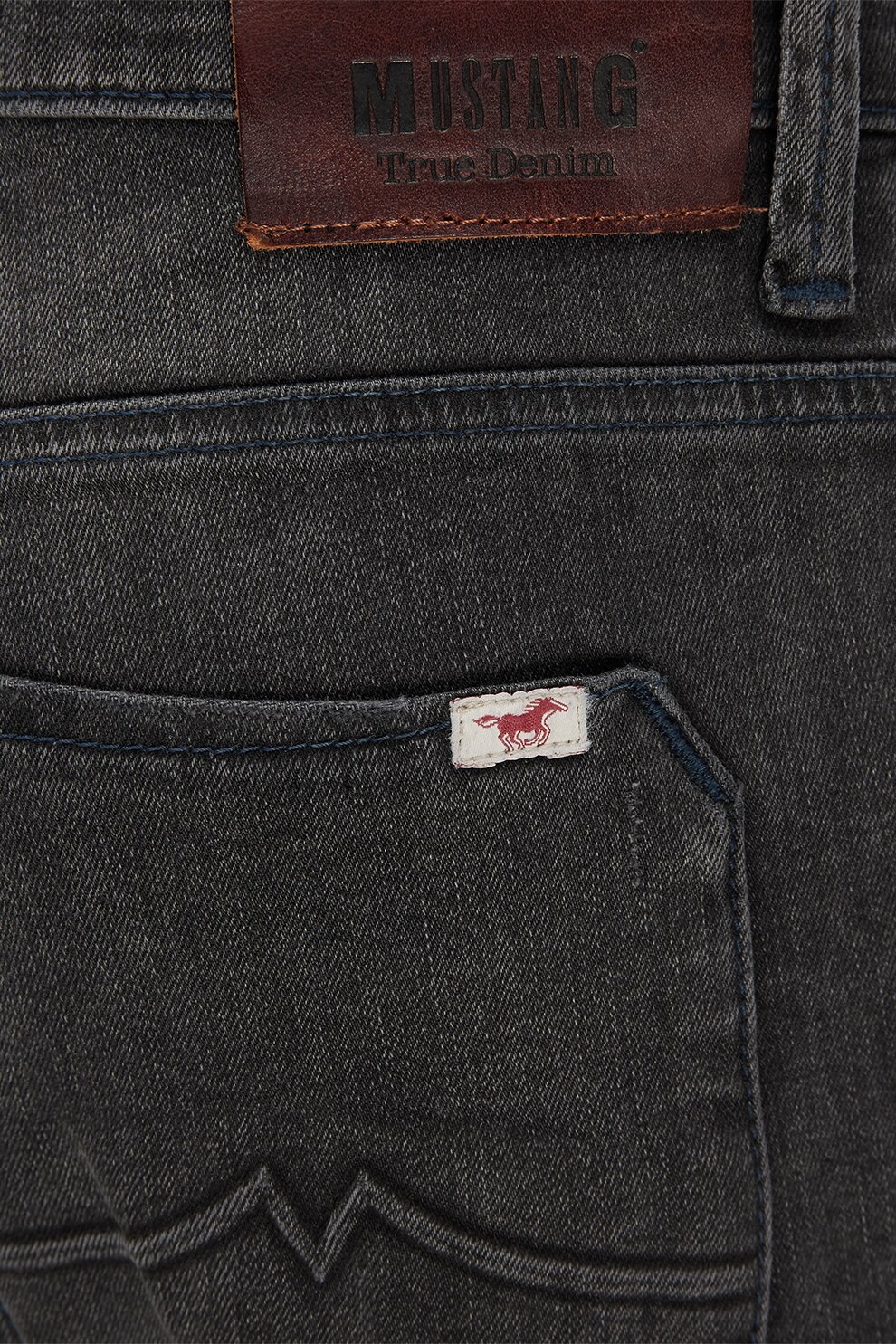 Mustang, Дънкови бермуди с навити подгъви, Черен, Мръснобял, 36 - eMAG.bg