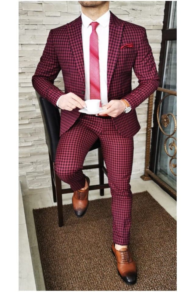 Costum barbat, Sunt Romanesc, slim fit, roz in carouri mici, marimea S ...