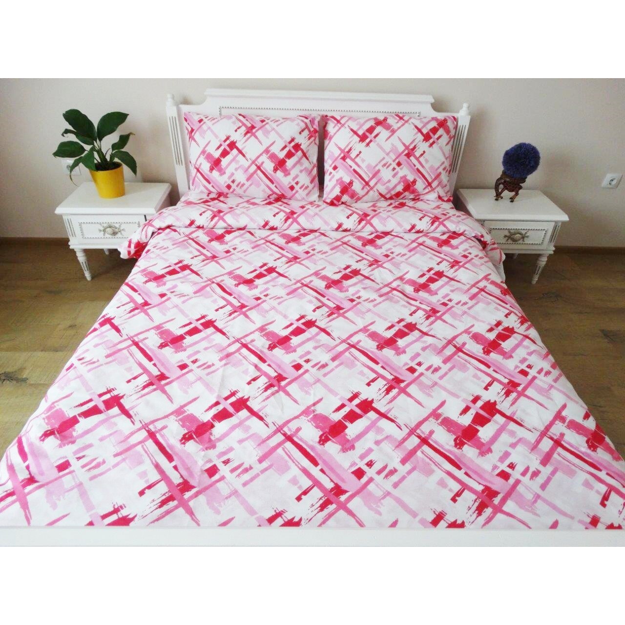 Lenjerie de pat 2 persoane, Bumbac, model stilizat, culoare ciclam ...