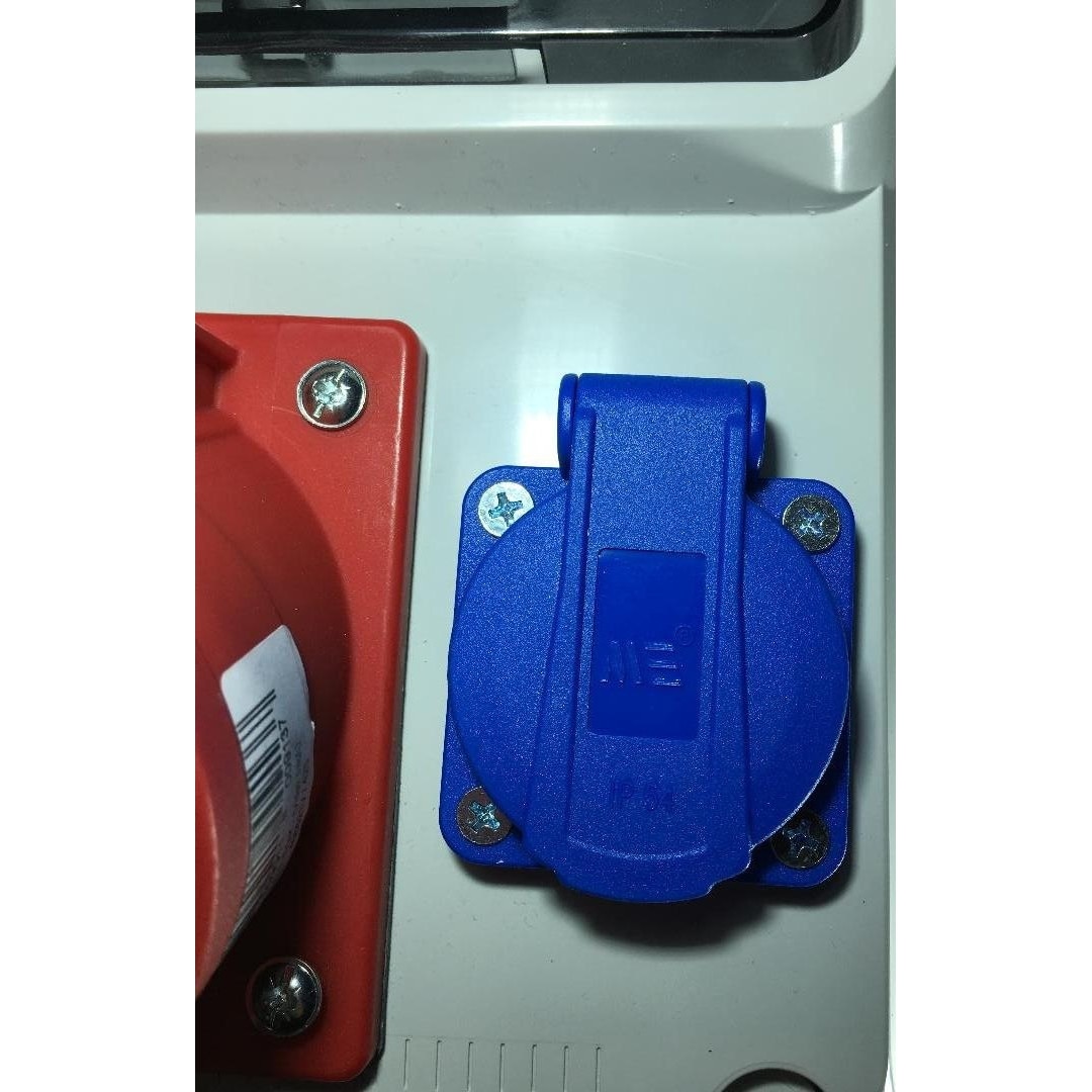 Tablou electric echipat cu 3 prize 5 poli 32A si 2 prize monofazice schuko si sigurante ...