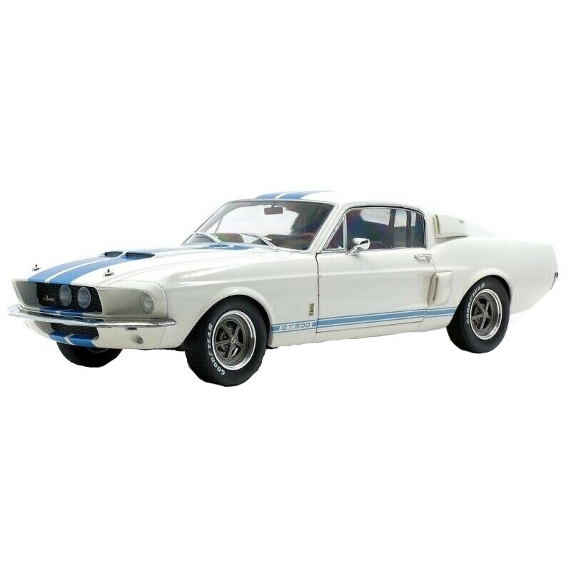 Macheta auto Ford Mustang Shelby GT500 alb 1967, 1:18 Solido - eMAG.ro