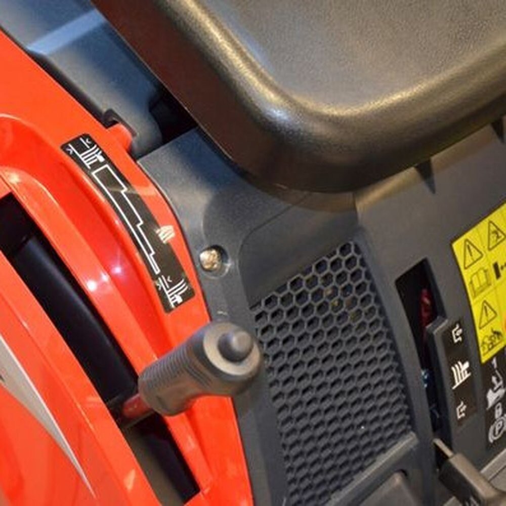 Tractor pentru gazon HECHT 5162, motor Briggs&Stratton, 190 cmc, 4.5 km/h, latime de lucru 62 cm ...