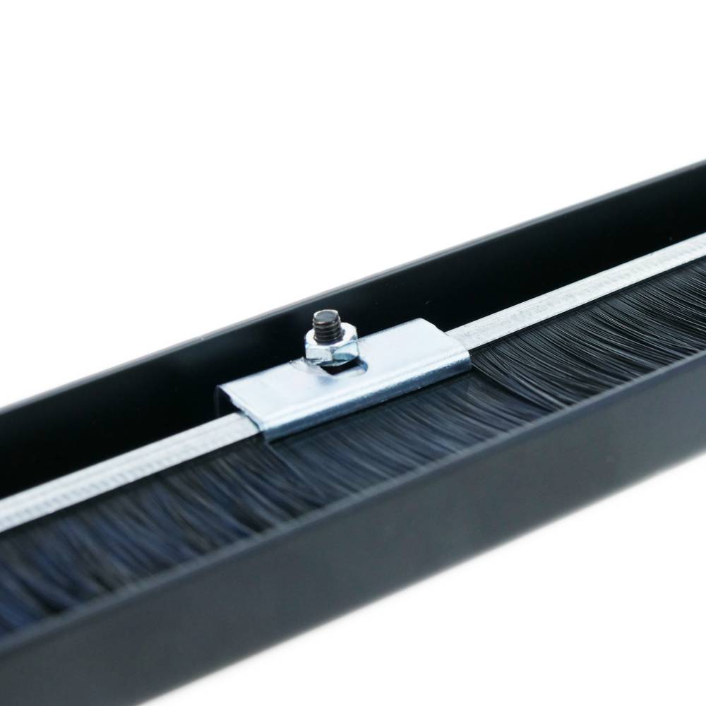 Panou 19'' organizator cabluri cu perii - 2U LanKATT, blank, metalic ...