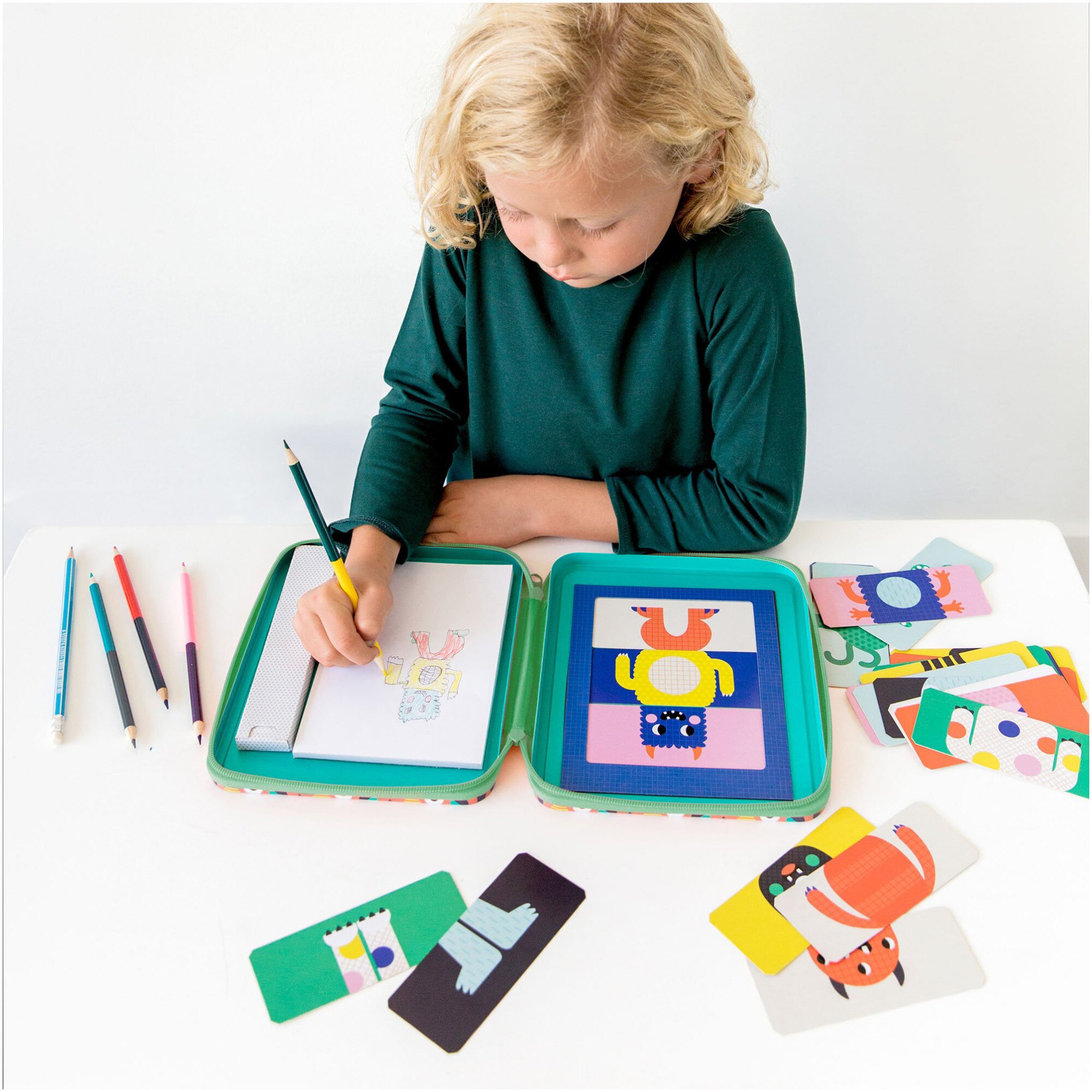 Комплект за рисуване Petit Collage - Чудовища - eMAG.bg