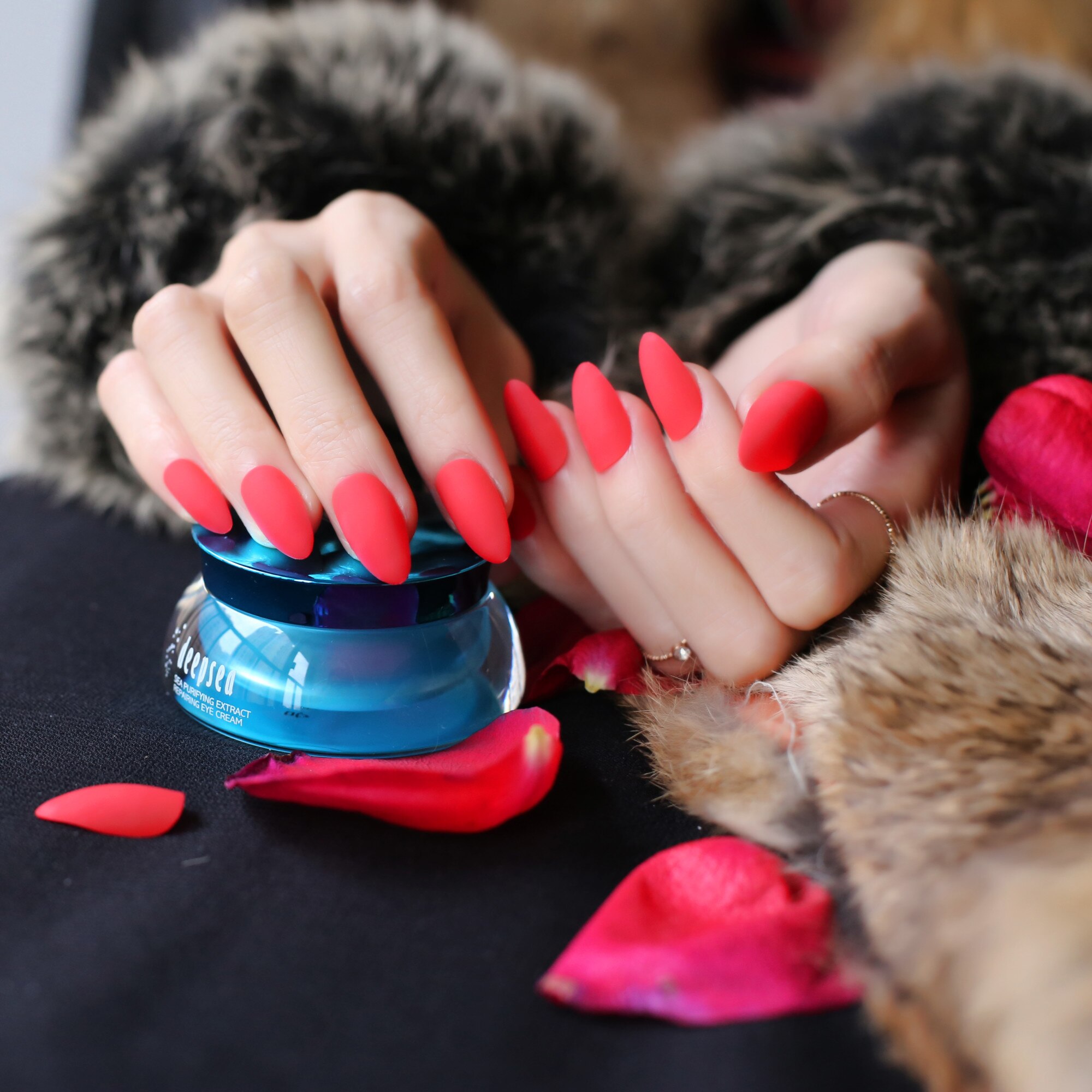 Set 24 unghii false autoadezive tip press ON, tipsuri stiletto fara ...