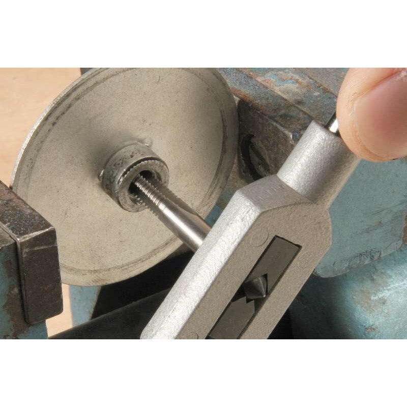 Set 16 piese filiera M3-M12 si tarod M3-M12, KWB High Qality - eMAG.ro