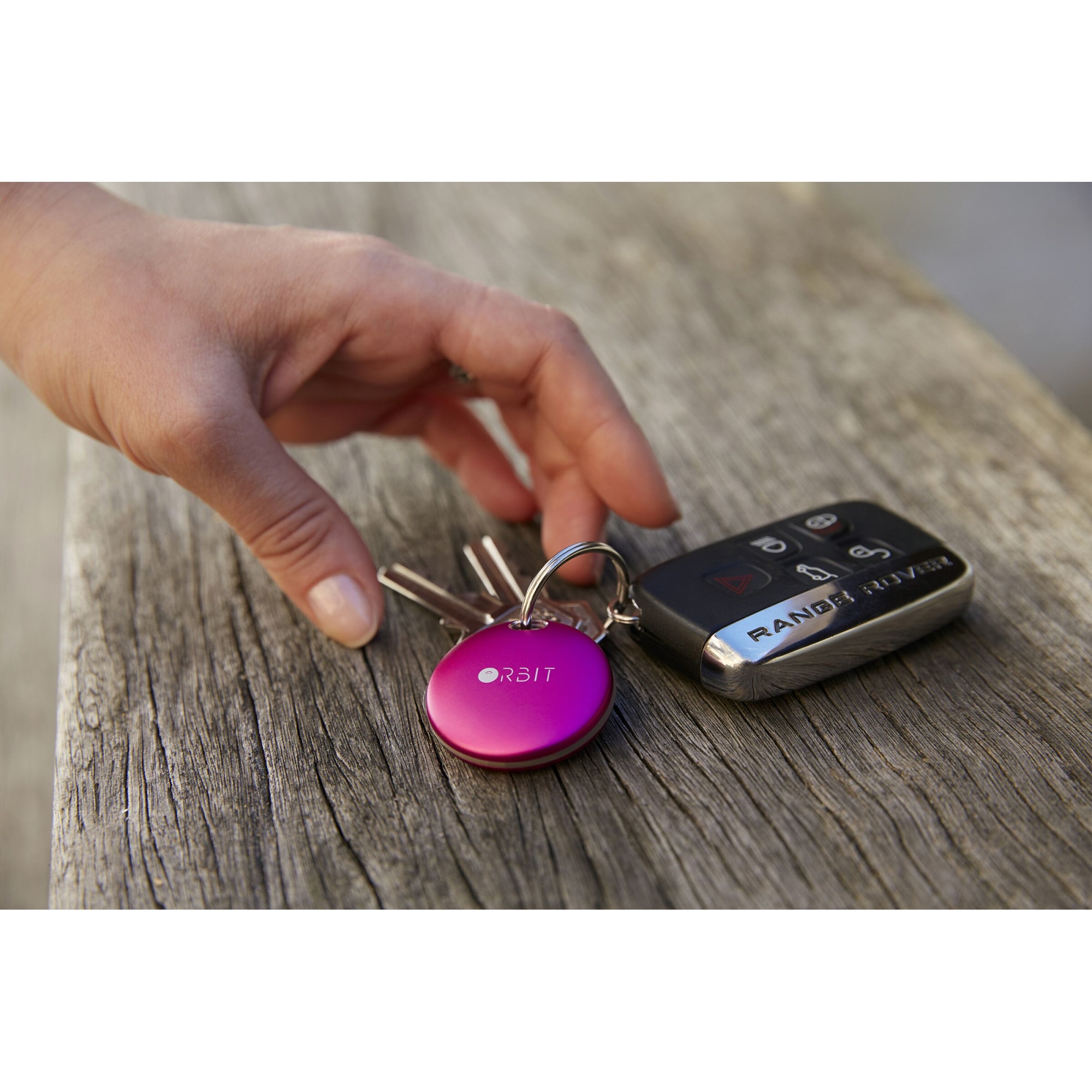 Breloc anti-pierdere Orbit, Bluetooth si GPS, ciclama - eMAG.ro