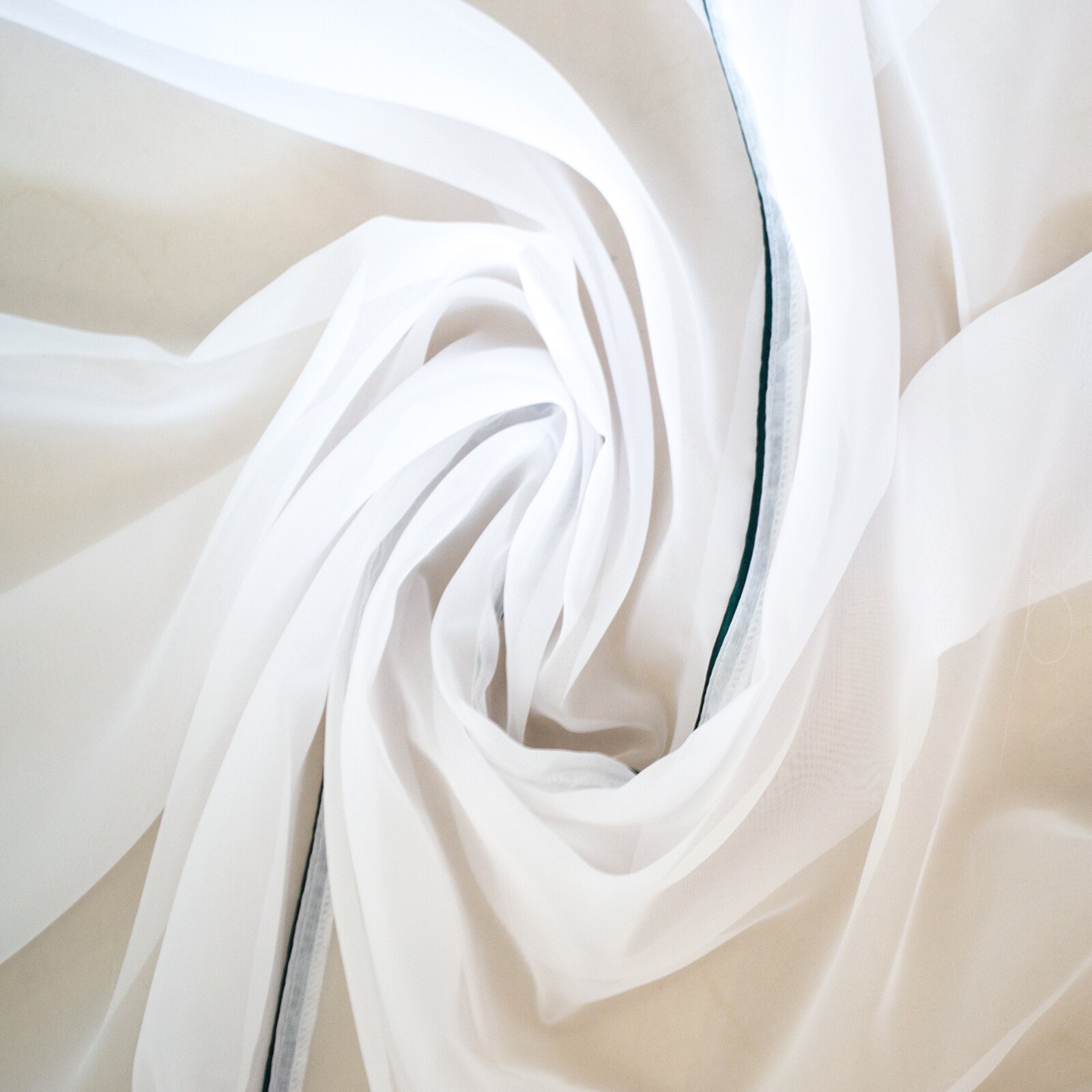 Perdea Velaria voal alb cu fir verde 365 x 150 - eMAG.ro