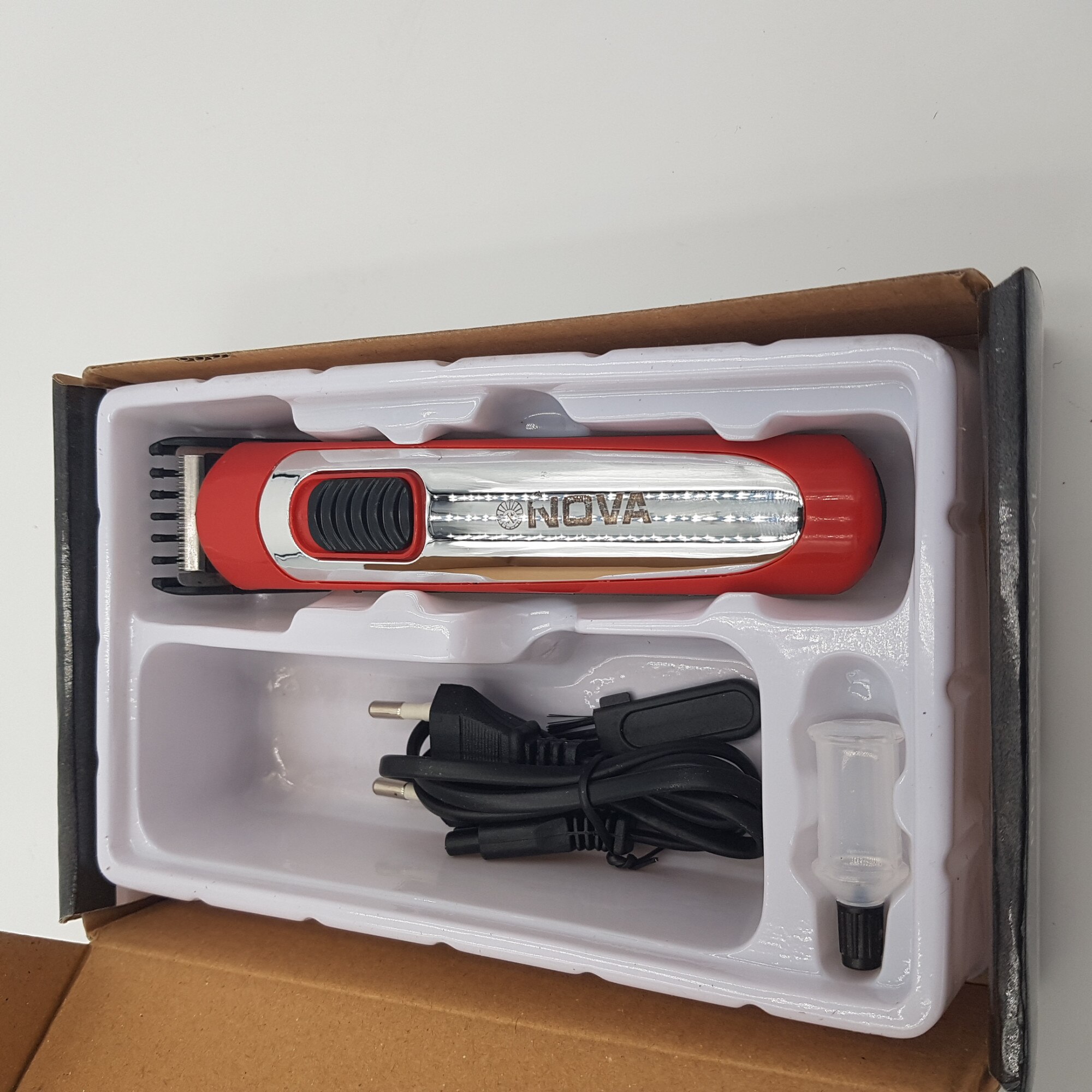 Masina tuns barba si contur reincarcabila fara fir Nova 8607, rosu ...