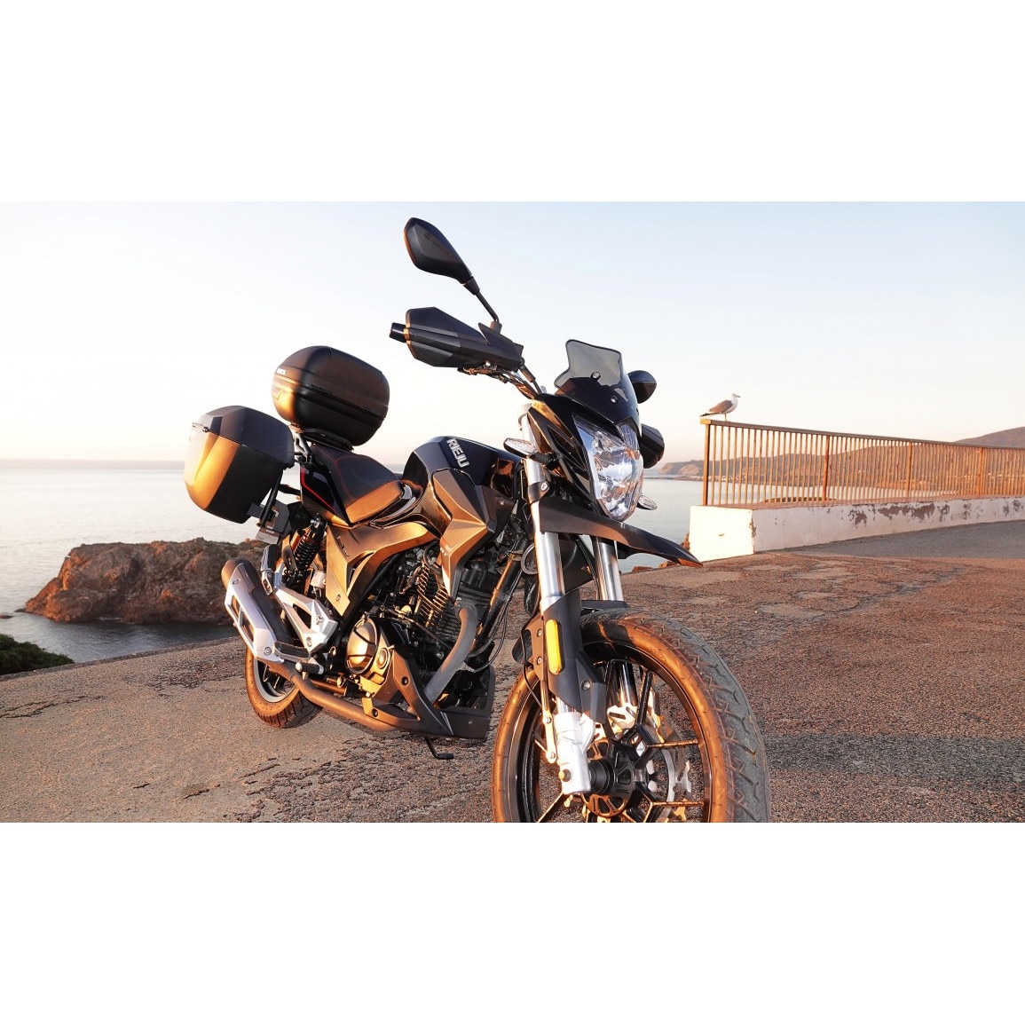 Motocicleta strada Rieju Strada 125 GT 125I, Neagra - eMAG.ro