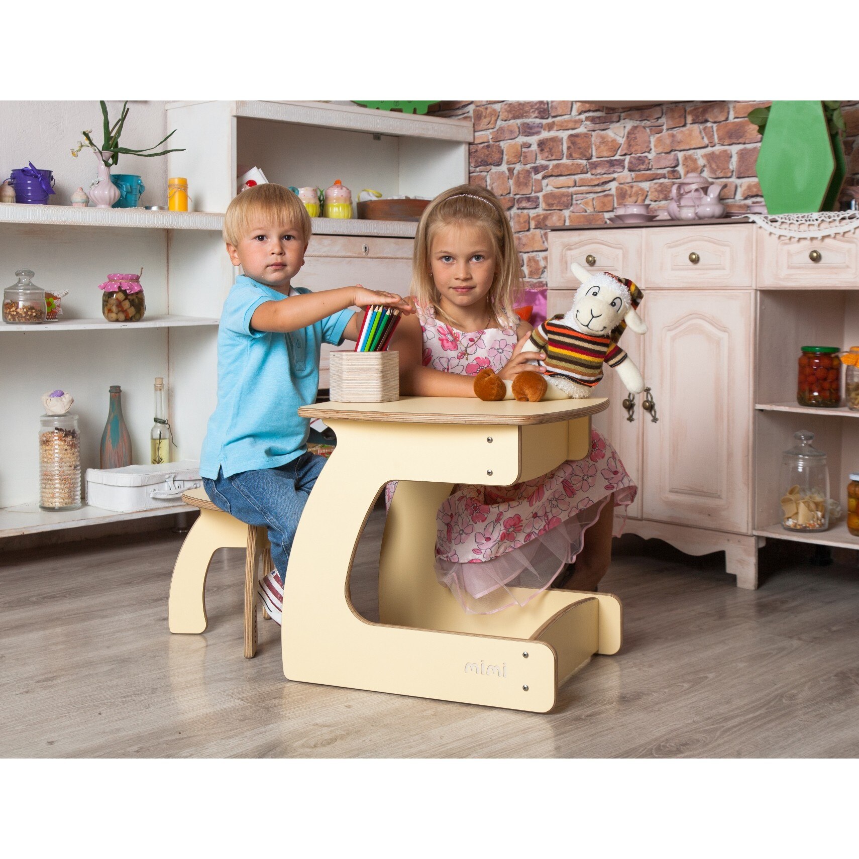 Set scaun si masa pentru copii 3-6 ani, galben - eMAG.ro