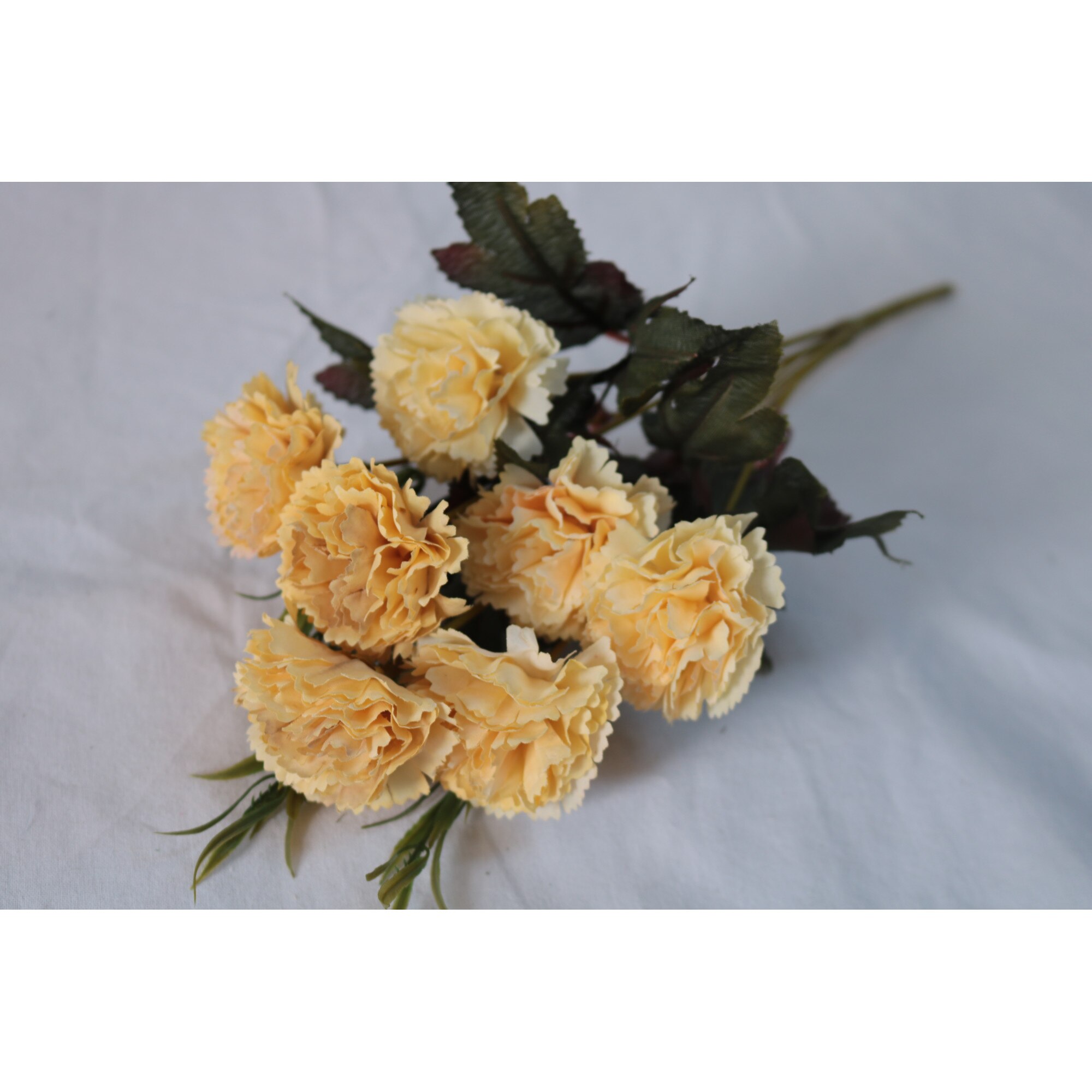 Buchet garofite, crem, 30 cm - eMAG.ro