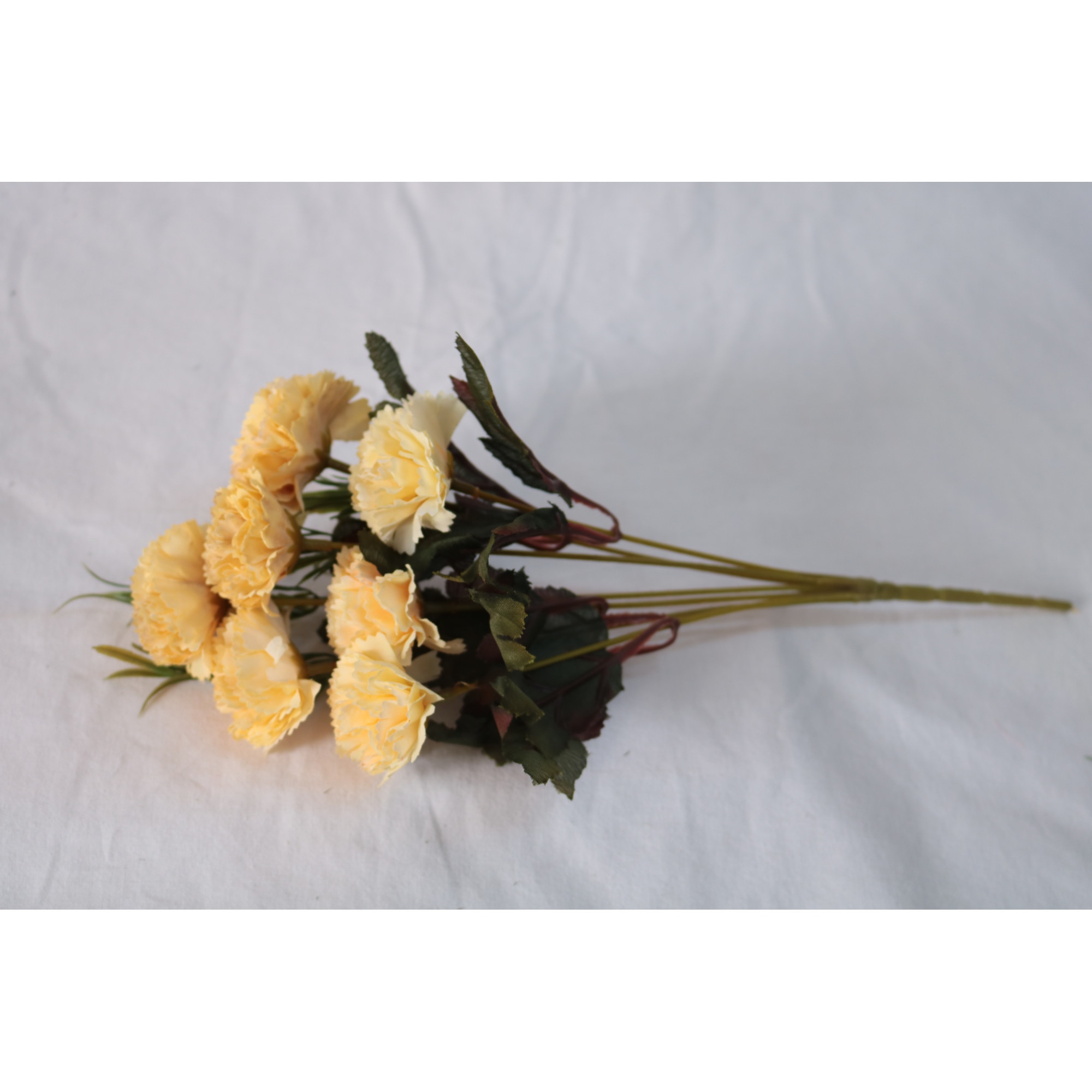 Buchet garofite, crem, 30 cm - eMAG.ro