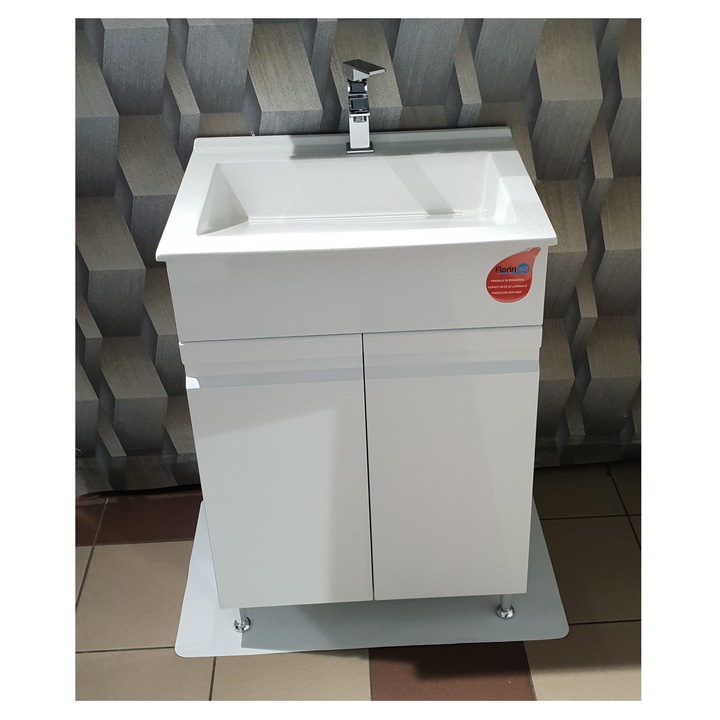 Mobilier baie Mdf vopsit fronturi si laterale, cu 2 usi frezate, polita ...