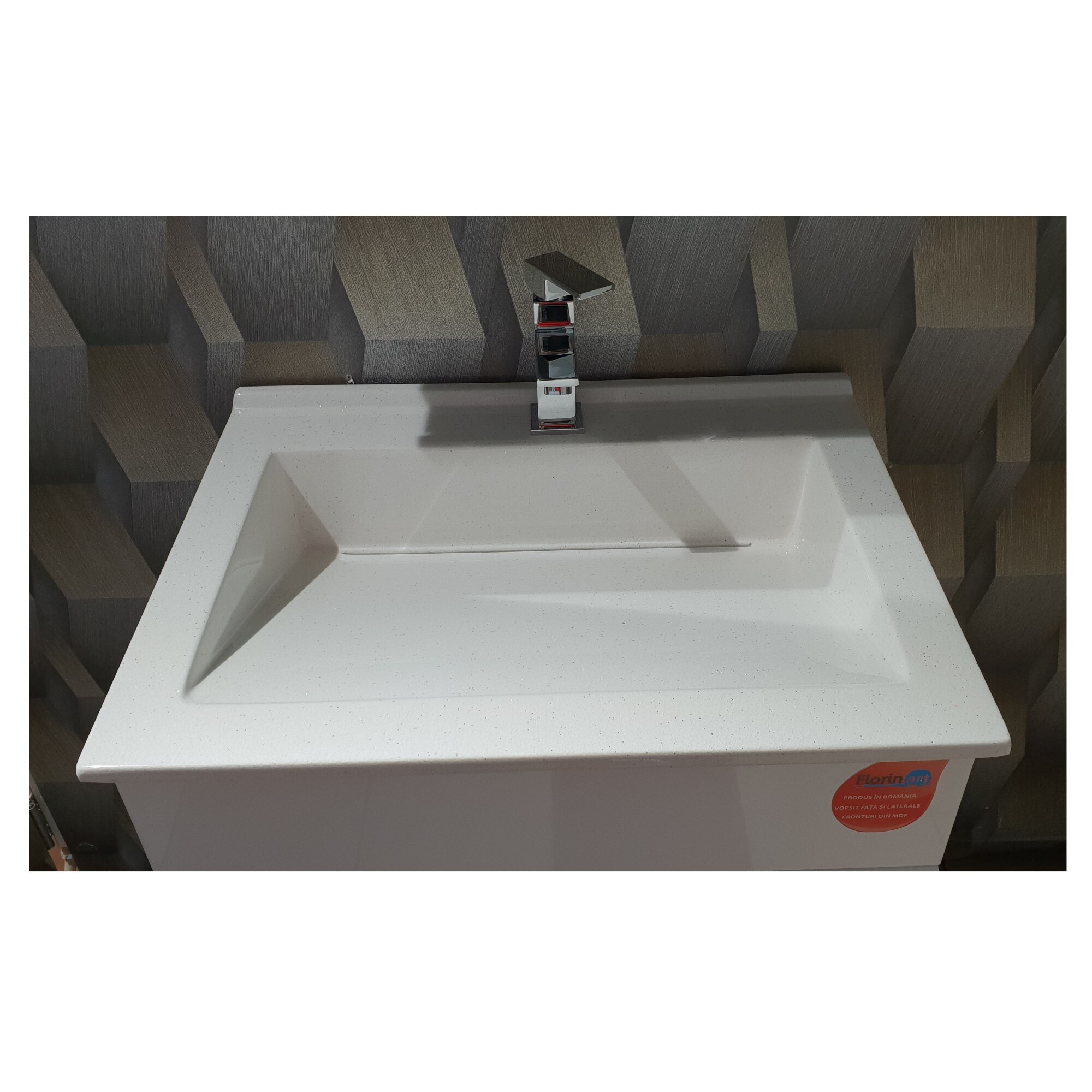 Mobilier baie Mdf vopsit fronturi si laterale, cu 2 usi frezate, polita ...