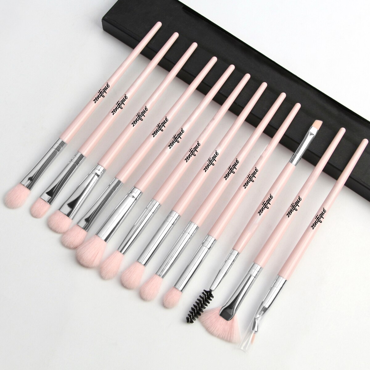 Set 12 pensule machiaj, zenifique, par sintetic, cu etui, maner roz ...