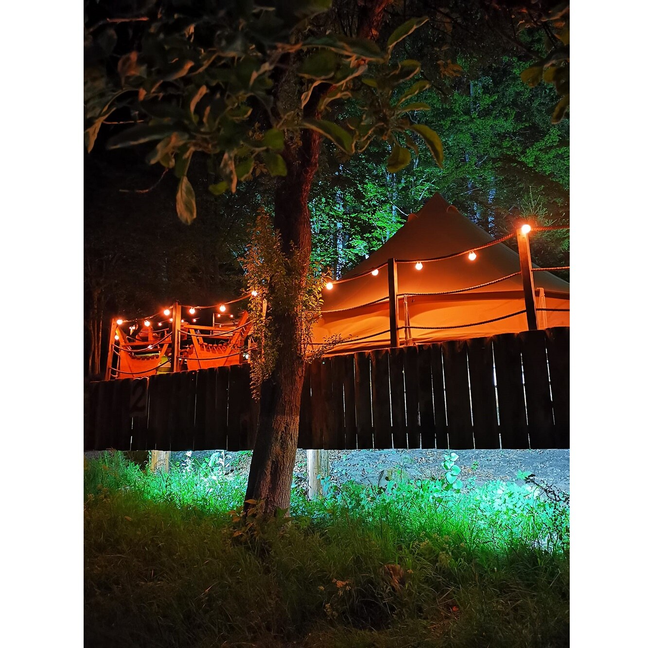 Cazare in cort pentru 4 persoane, Green Camp, 3 nopti, 08.06.2021-11.06 ...