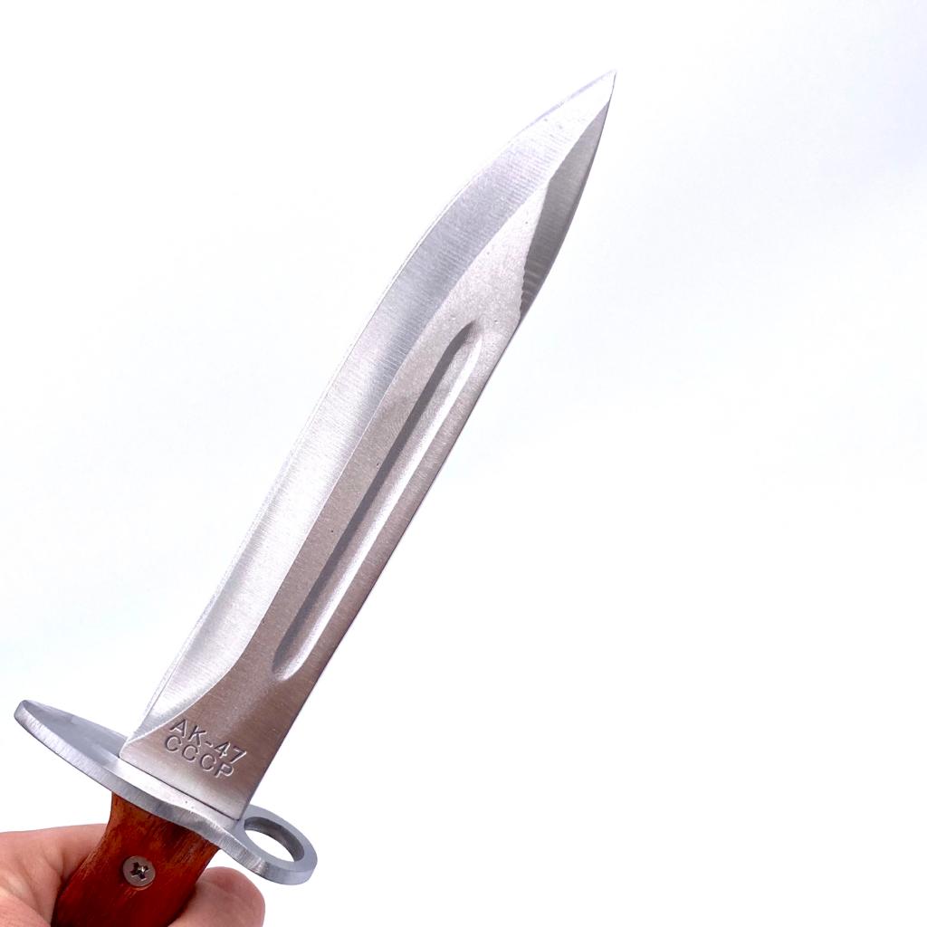 Cutit tip baioneta inscriptionat AK-47 CCCP, 27.5 cm, mahon, teaca din ...