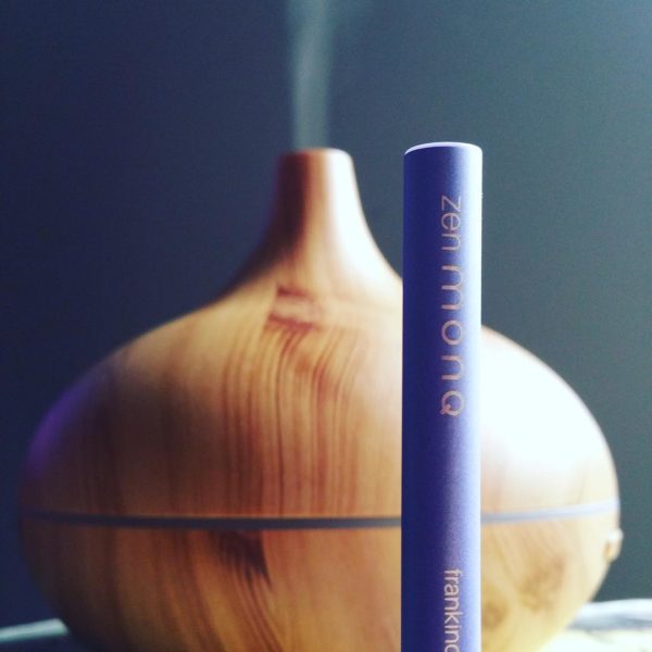 Дифузер MONQ ZEN, Релаксиращ бленд масла, 250 вдишвания, 13 гр. - eMAG.bg