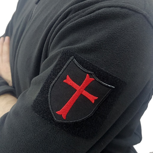 Emblema brodata, scut cruce, 8x7cm - eMAG.ro