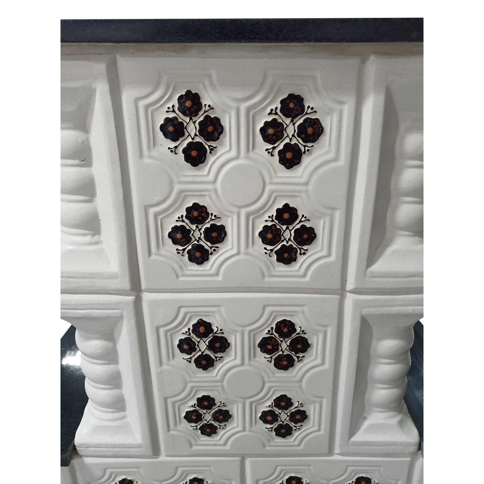Semineu teracota alba decoruri panseluta maro pictate manual serie mica ...