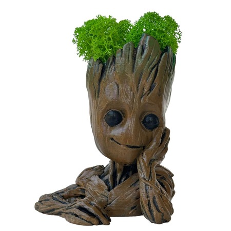 Figurina Baby Groot Meditating vopsita manual, multicolor, cu licheni ...