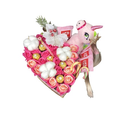 Cutie inima mare roz, unicorn, dulciuri, trandafiri - eMAG.ro