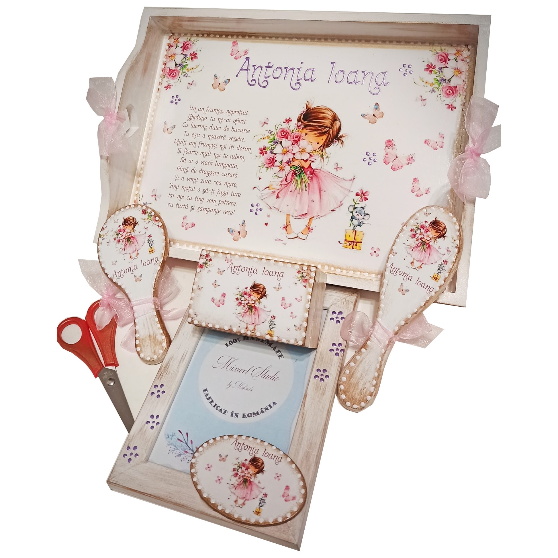 Set personalizat pentru mot, format din 6 piese din lemn decorate ...