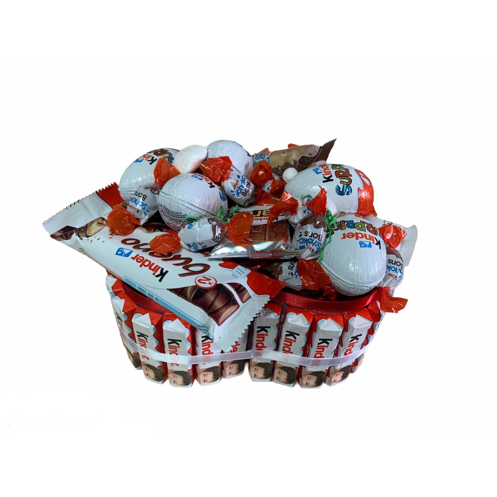 Tort Cadou, 49 Dulciuri Kinder, Forma Inima, Dimensiune XL, 500 Grame ...