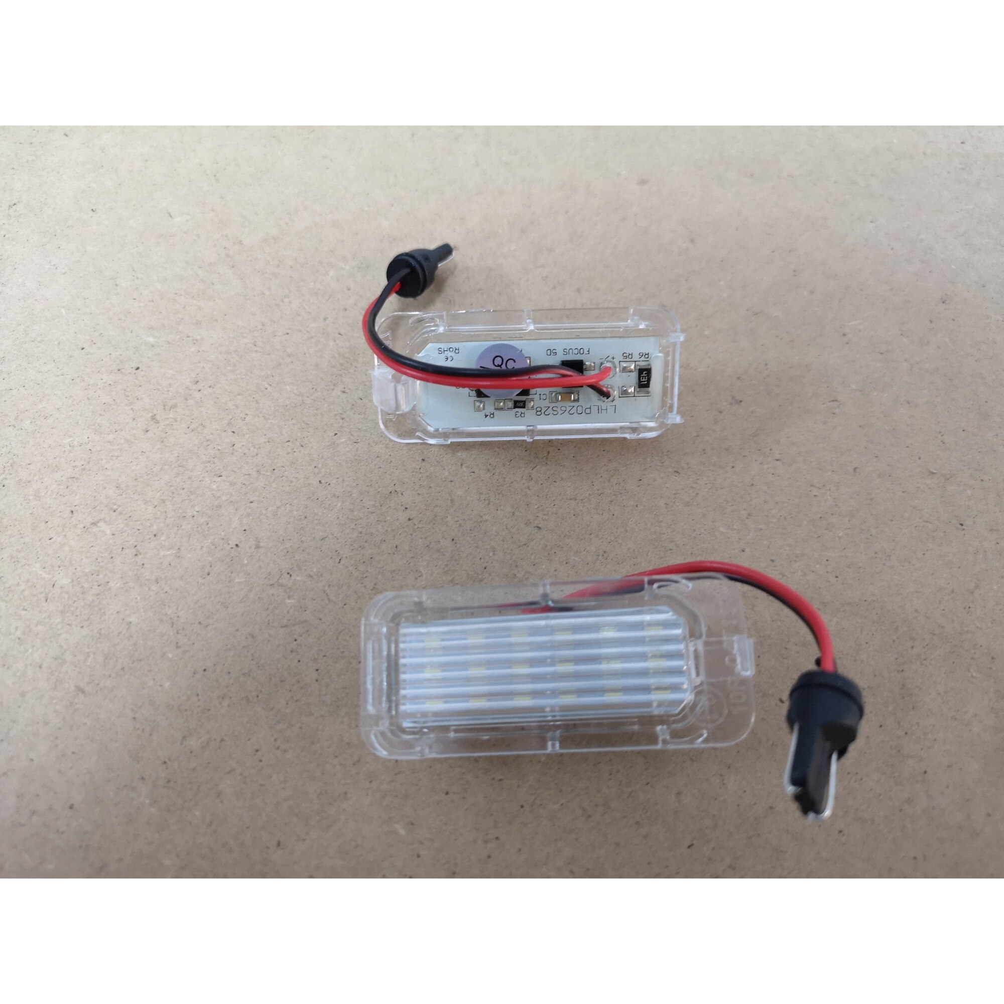 Lampi numar LED, fara eroare de bec ars Ford Focus, Mondeo, Kuga ...