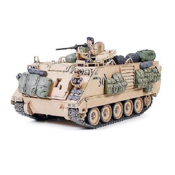 Macheta Militara Tamiya US M113A2 Armoured Personnel Carrier Desert ...