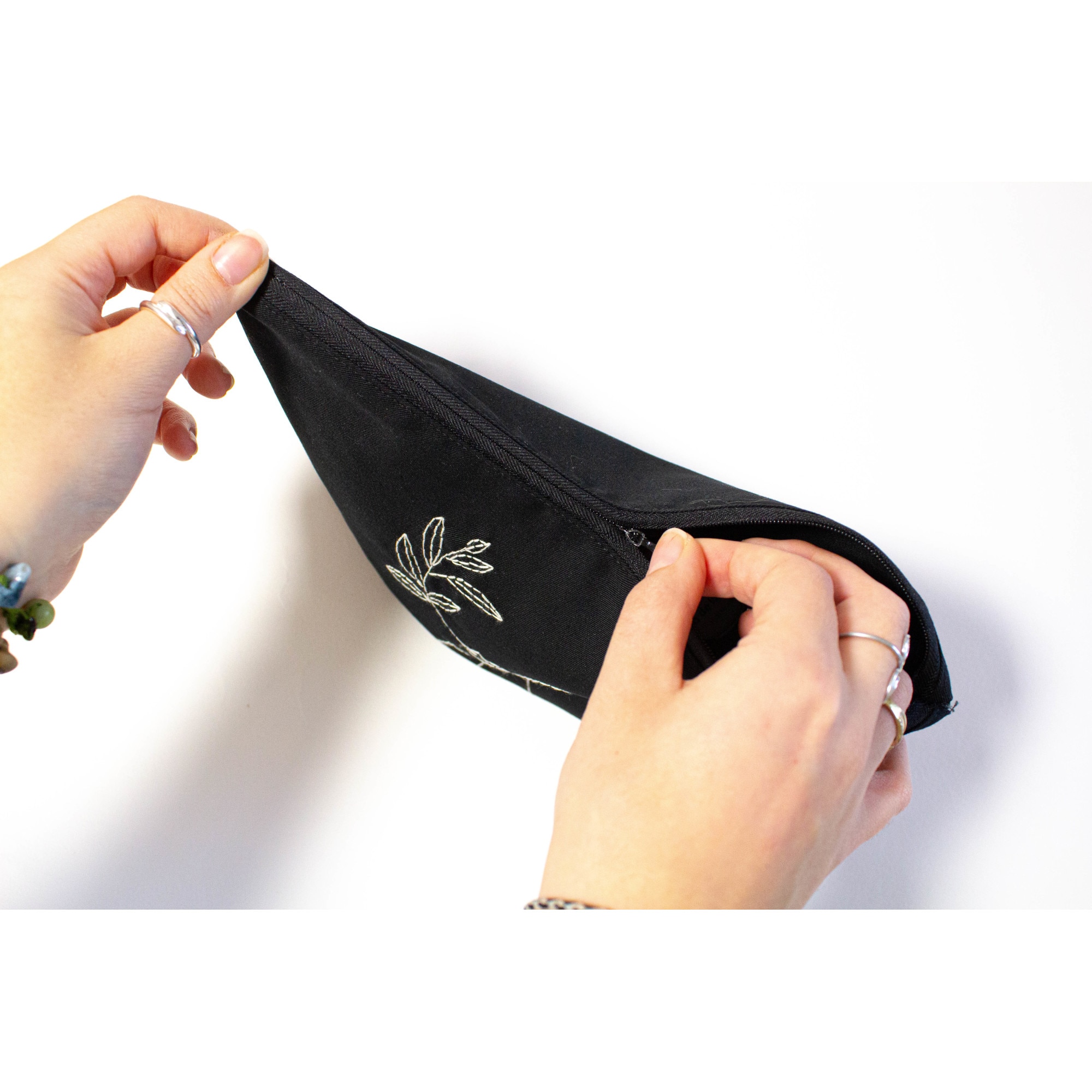 Portfard Evergreen, Evergreen Handmade, Negru, 25 x 17 cm - eMAG.ro