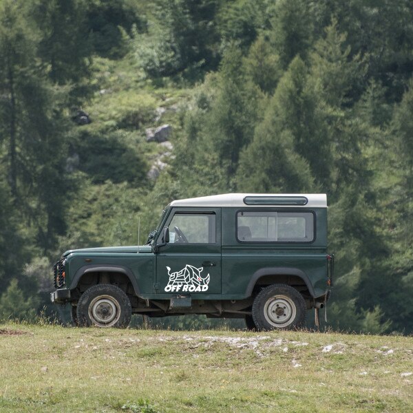Sticker auto, cu rinocer off-road, Priti Global, pentru masini de teren ...