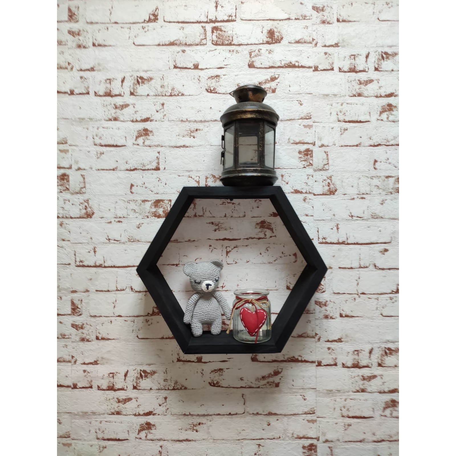 Raft de perete din lemn, in forma hexagonala, tip fagure, cu prindere ...