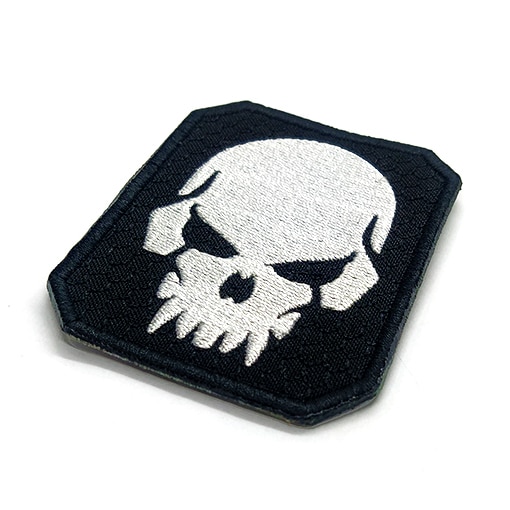 Emblema brodata, cap schelet, 8x6.5cm - eMAG.ro