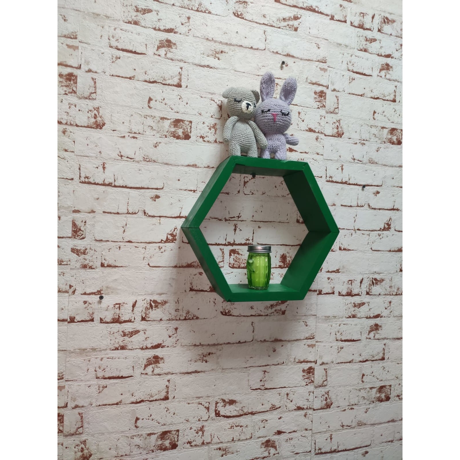 Raft de perete din lemn, in forma hexagonala, tip fagure, cu prindere ...