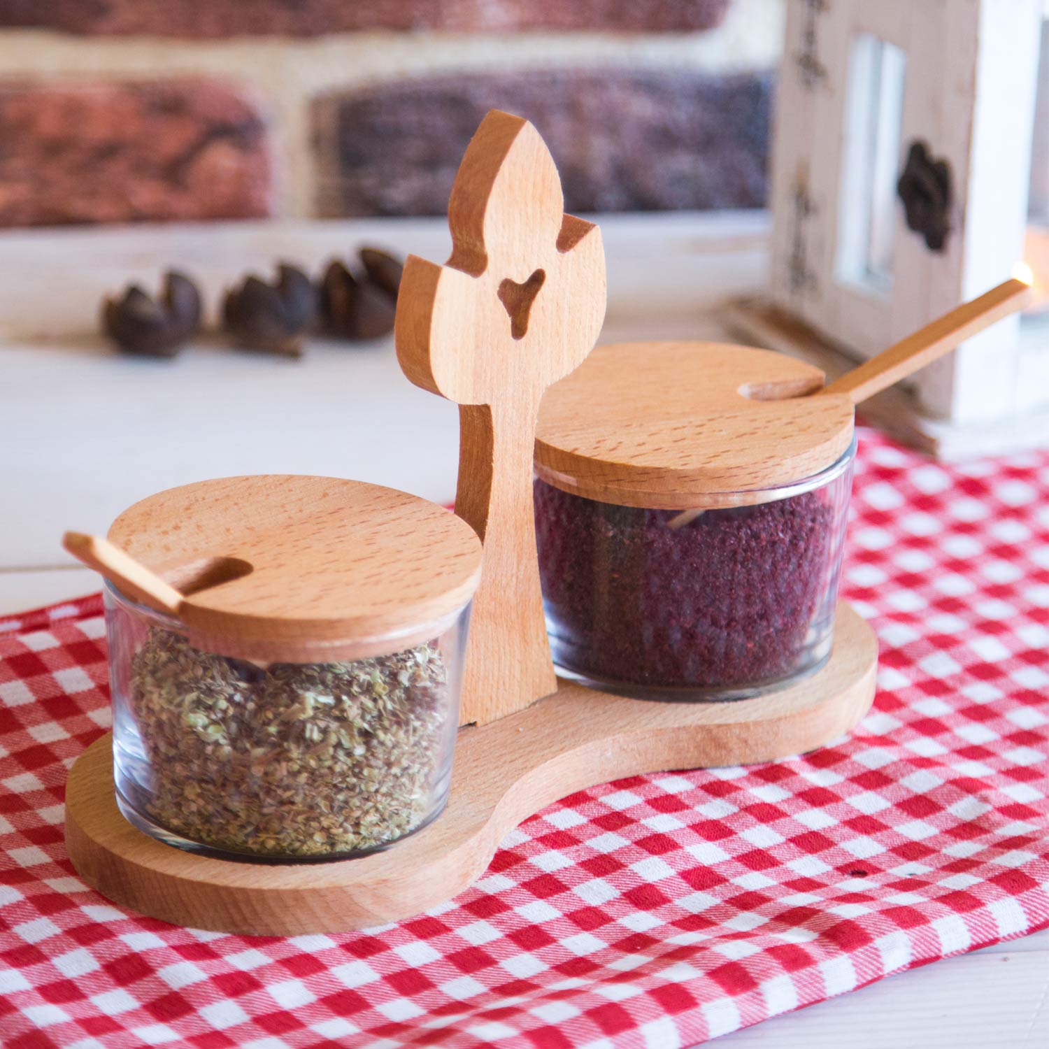 Set 2 recipiente pentru condimente, suport lemn, 2 lingurite - eMAG.ro