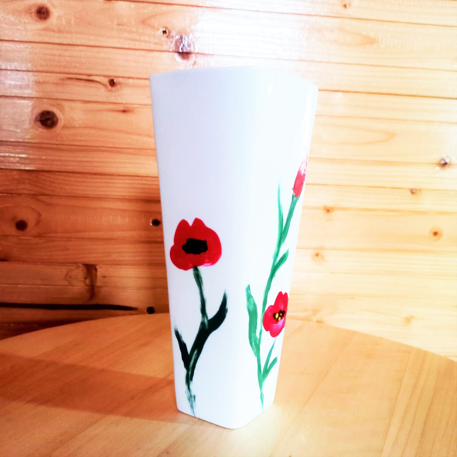 Vaza decorativa din portelan, pictata manual cu mac rosu, 16.5x8 cm ...