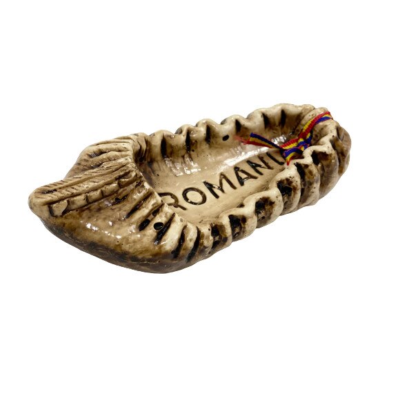 Decoratiune Opinca inscriptie Romania, Ceramica - eMAG.ro