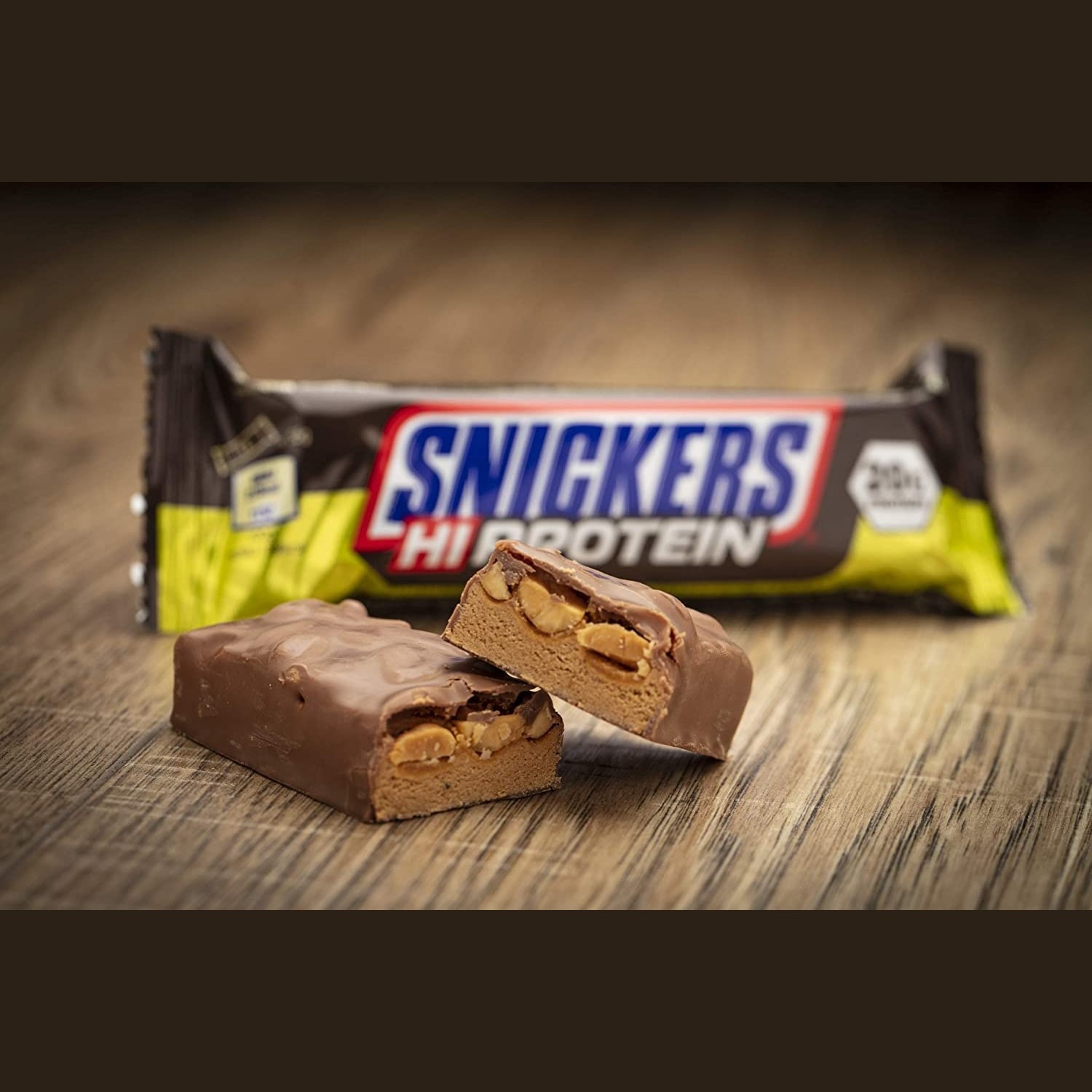 Baton proteic Snickers Hi Protein 55 g - eMAG.ro