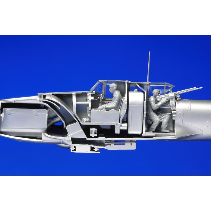 Macheta aeromodele de construit Zvezda Soviet Armored Attack Aircraft ...