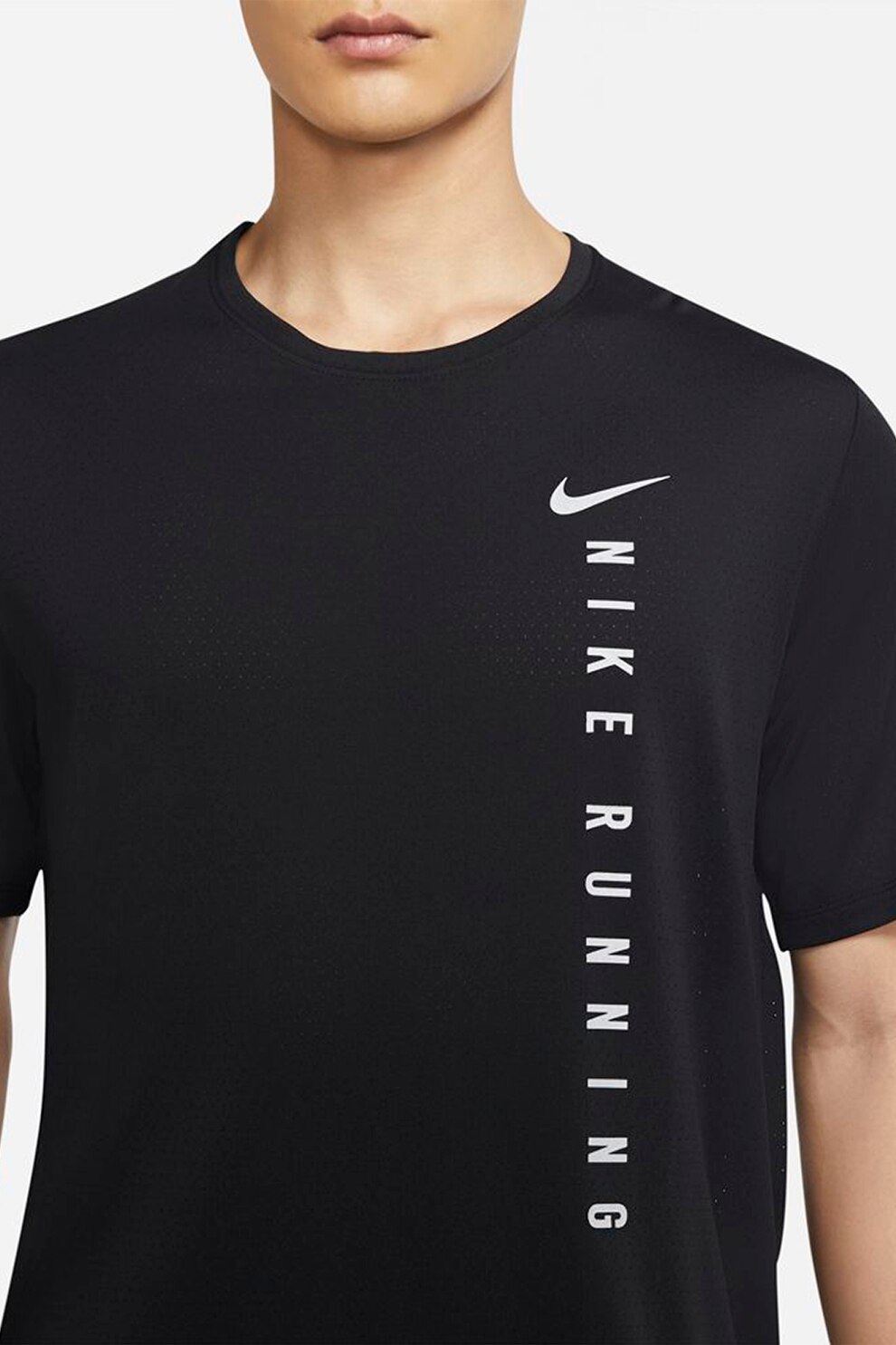 Nike, Тениска Miler Run Division с Dri-FIT, за бягане, Черен, M - eMAG.bg