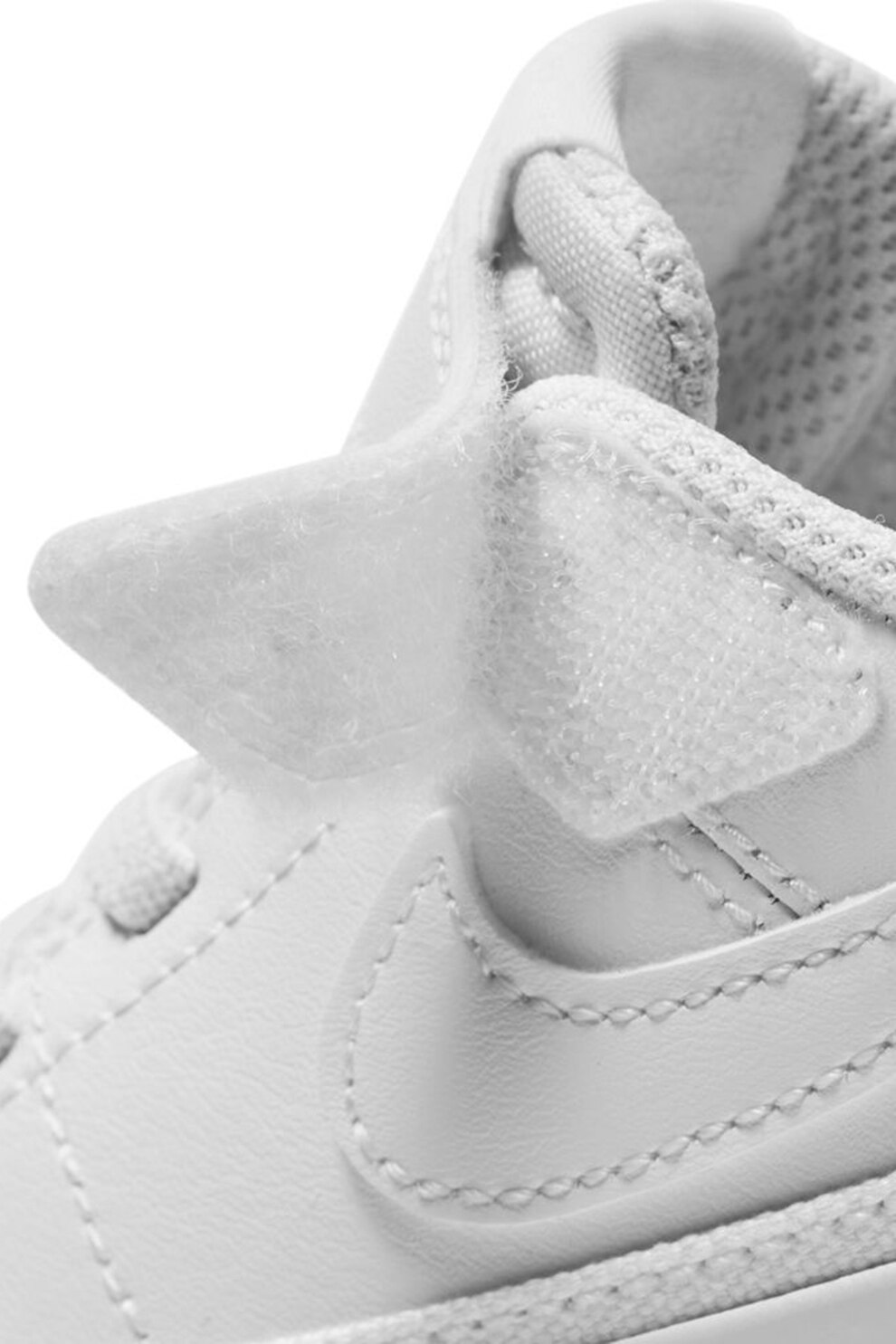 Nike, Pantofi sport cu accente colorblock si velcro Court Legacy, Alb ...