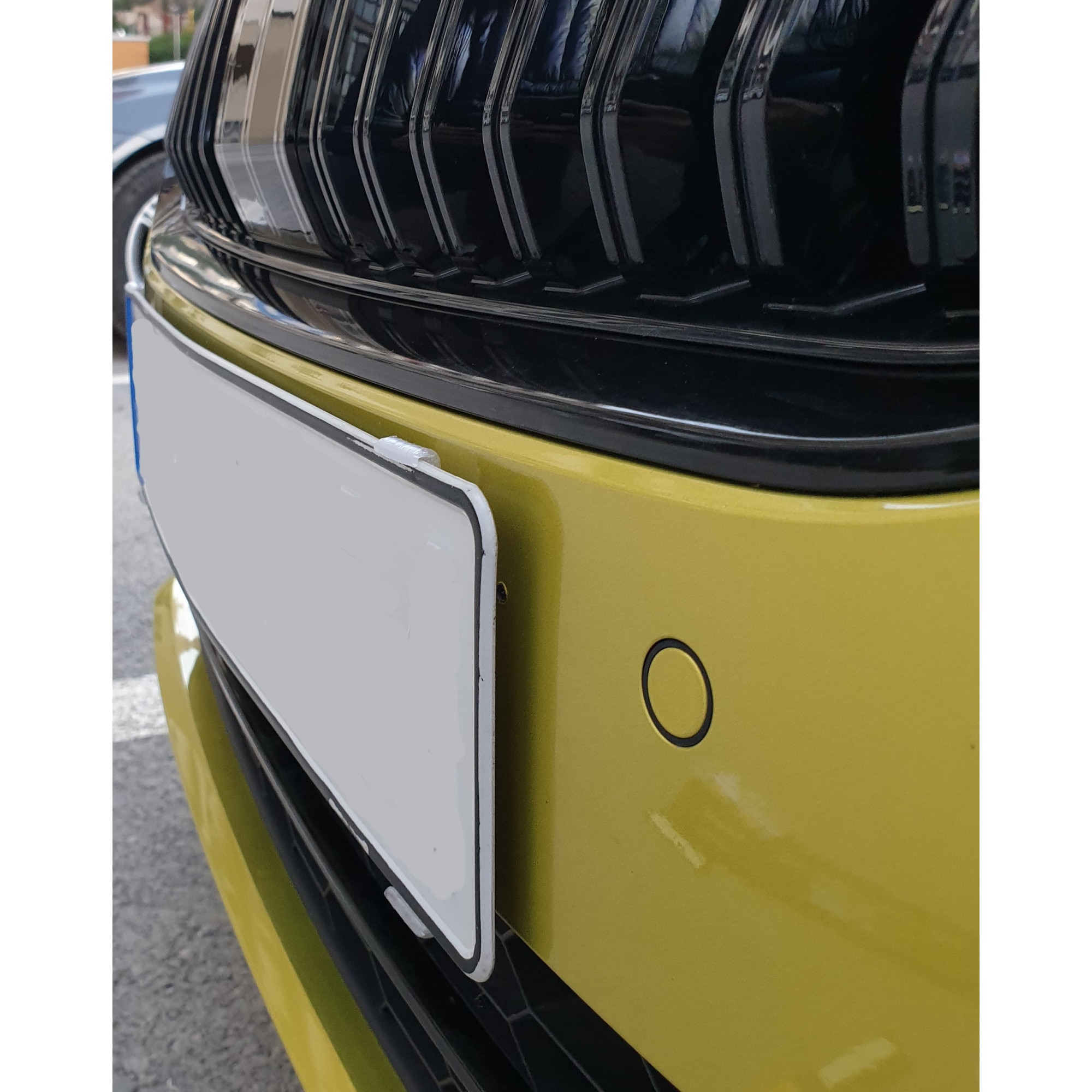 Set suporturi placute numar inmatriculare auto Ultra Slim - 4 bucati ...