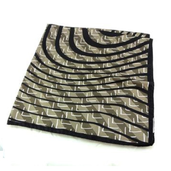 Batic din matase Circle Design, Gri/Negru, 90 cm x 90 cm - eMAG.ro