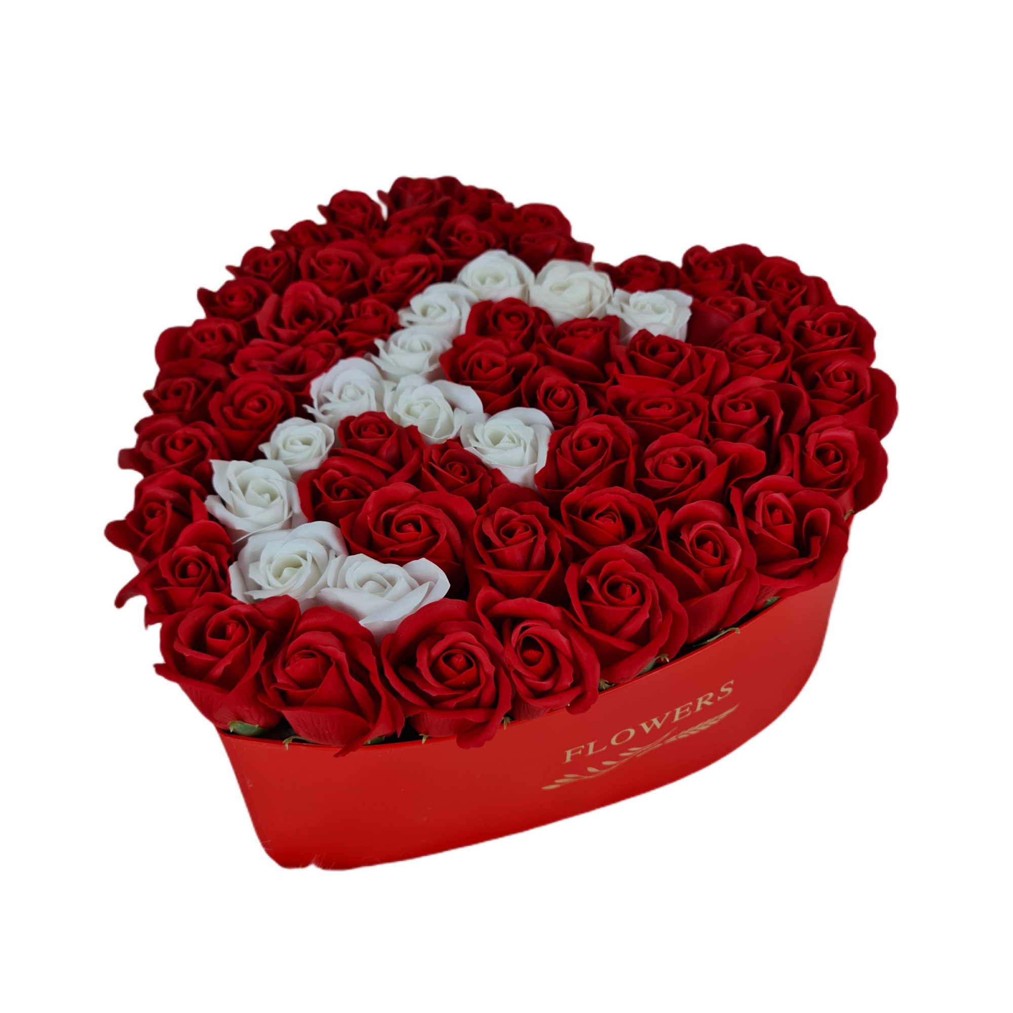 Cutie in forma de inima cu initiala E din 31 trandafiri rosii si albi ...