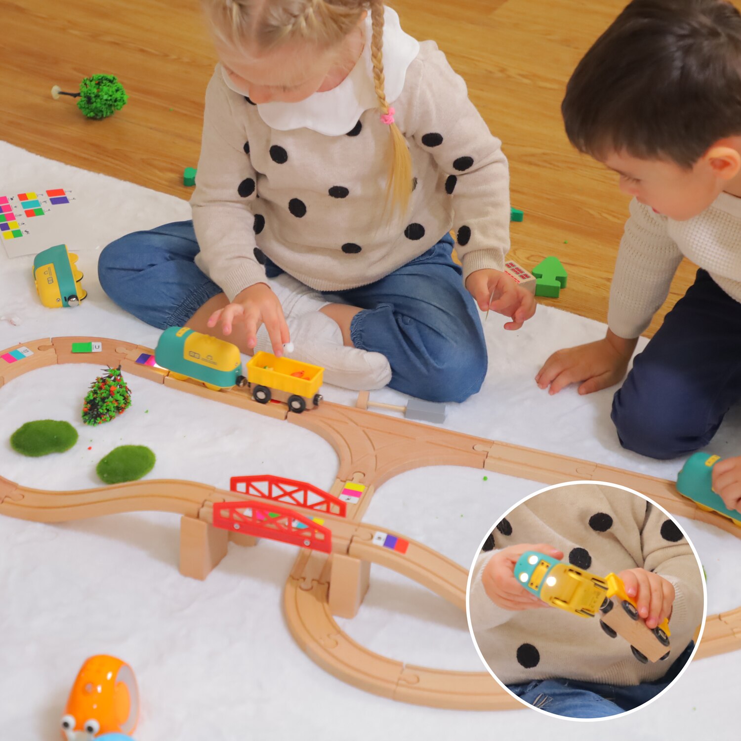 Tren inteligent Robobloq Coding Express, programabil prin culori, cu 22 ...