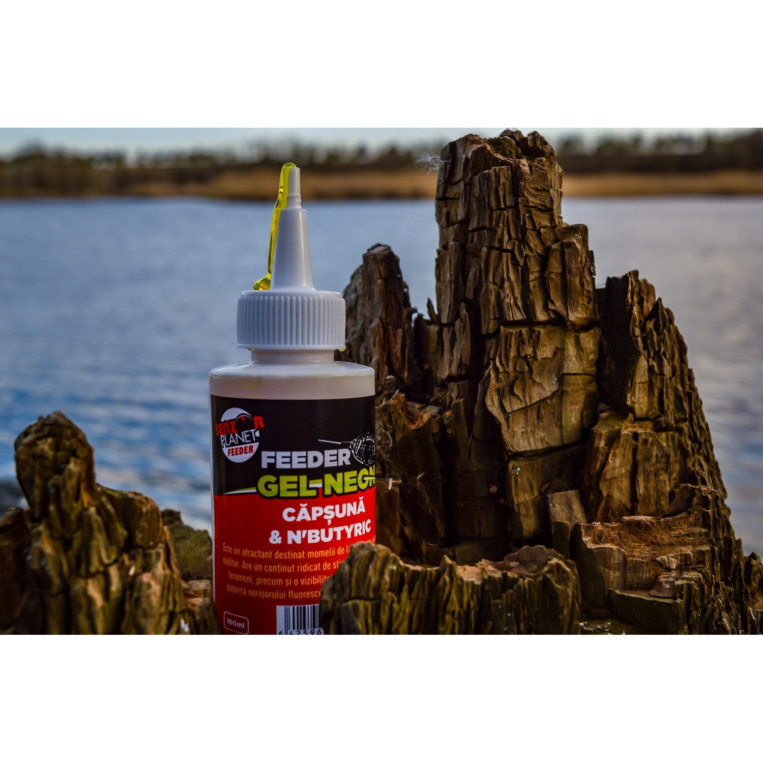 Neon Feeder gél, eper és vajsav ízű, 100 ml-es üvegbe csomagolva, a ...