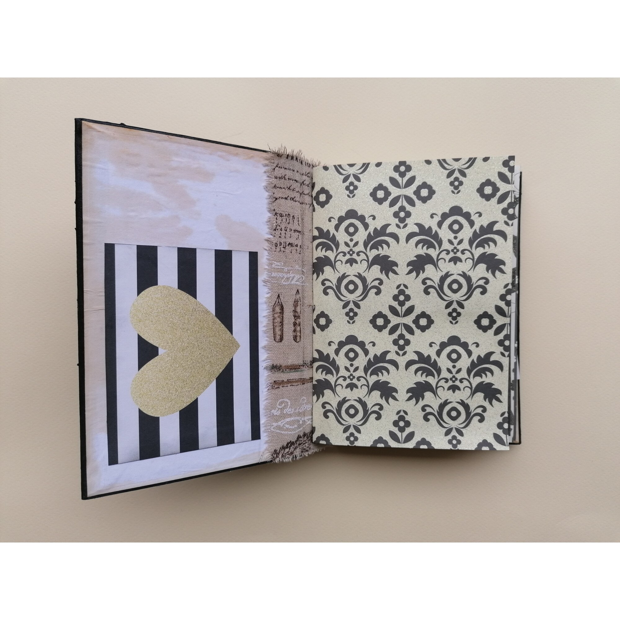 Jurnal Negru Handmade ”Cherish” 110 x 170 mm - eMAG.ro